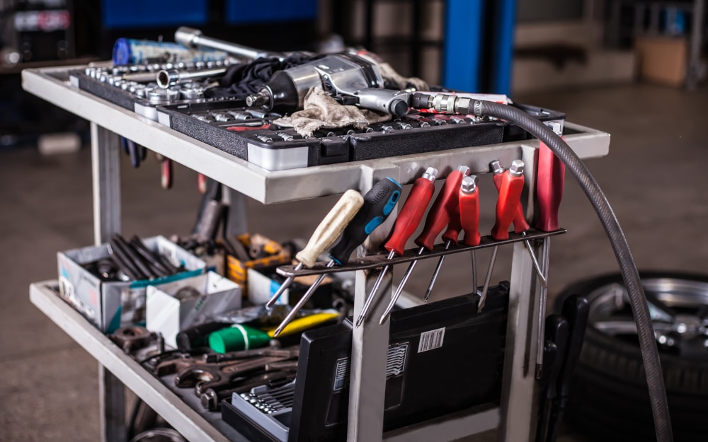 Preparing a Vehicle for Service and Working With Customers